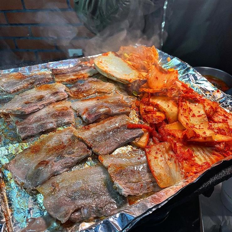 대봉집 - 음식점 │ 에스콰이어 │ 패션 매거진, 패션 잡지, 남성지