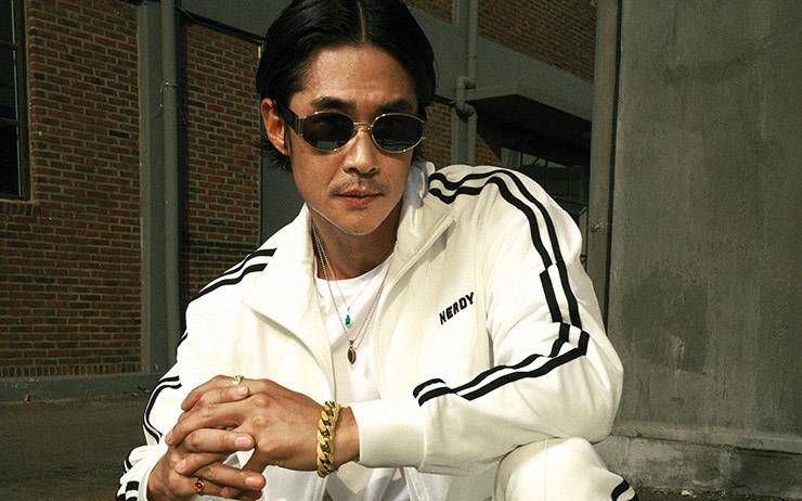 널디와 함께한 배정남의 다운 재킷 스타일링 Part2 Style 읽을거리 에스콰이어 코리아 │ 패션 매거진 패션 잡지